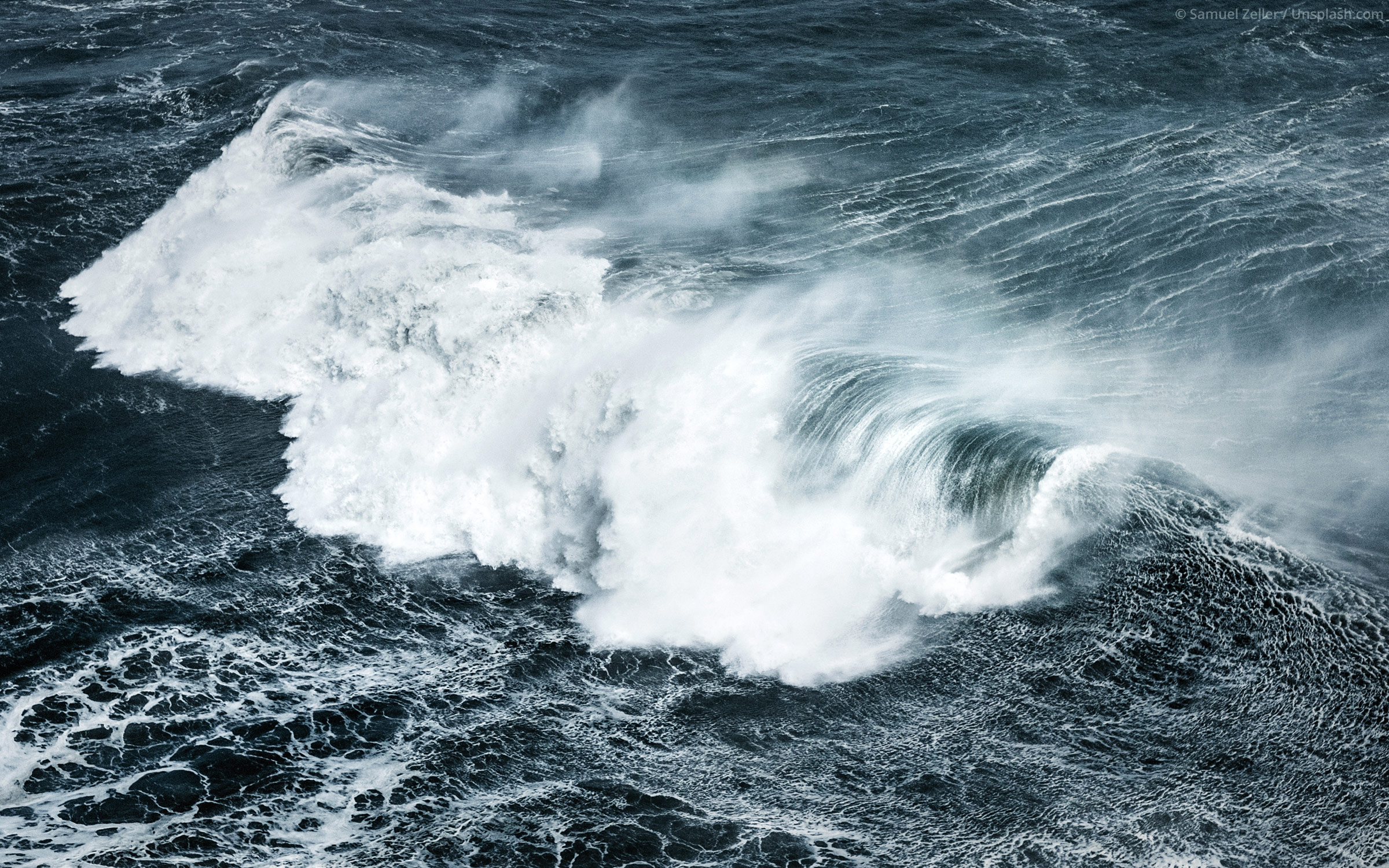 Freak Wave - Wellenreiten-lernen.de